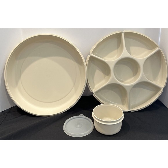Tupperware | Kitchen | Vintange Tupperware Veggie And Dip Container ...